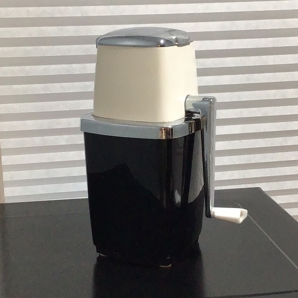 Kitchen | Vintage Swing A Way Ice Crusher Black White | Poshmark